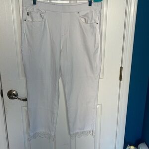 Belle by Kim Gravel | Jeans | Belle By Kim Gravel Flexibelle Cropped ...